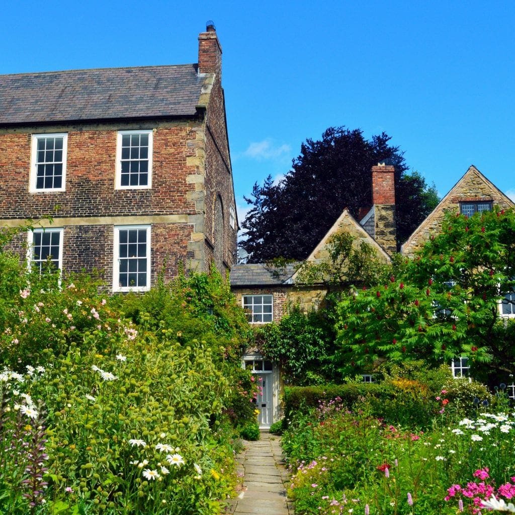 Crook Hall | Isolated Traveller